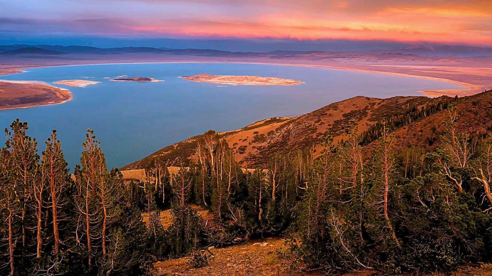 10 Best Lakes in California - JourneyJ.com